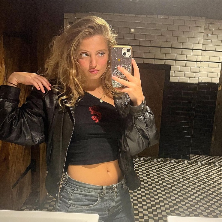 Picture of Amelia Clarkson