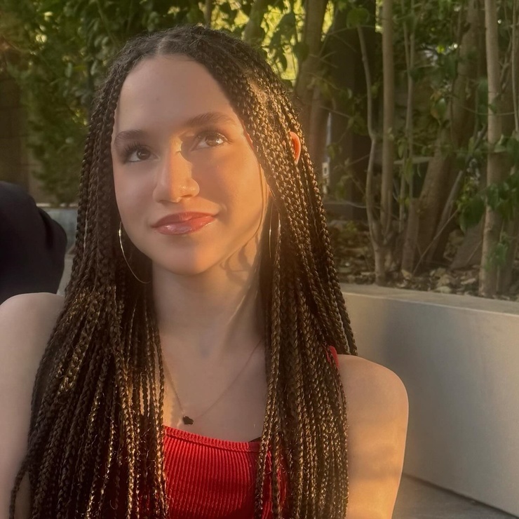 Picture of Chloe Coleman