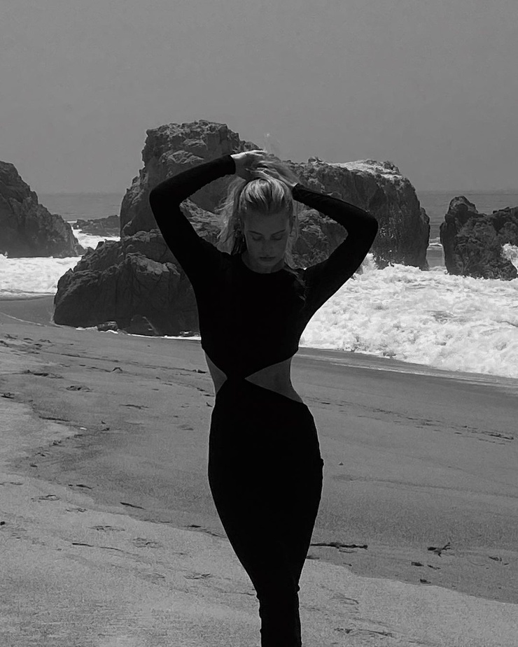 anaiis scheeres picture