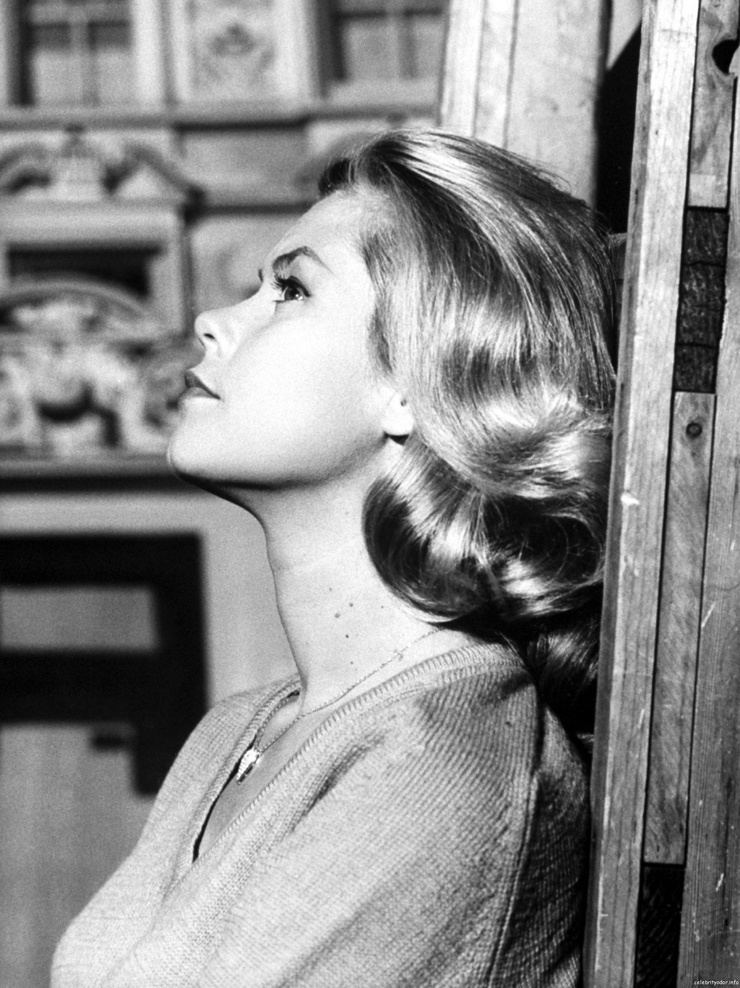 Picture of Elizabeth Montgomery