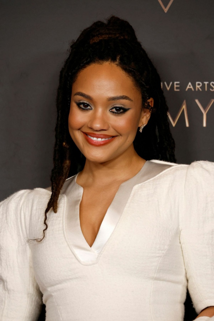 Kiersey Clemons picture