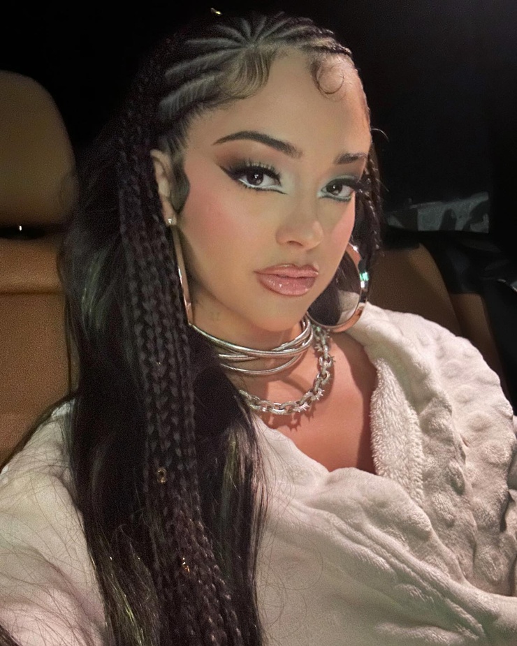 Malu Trevejo image