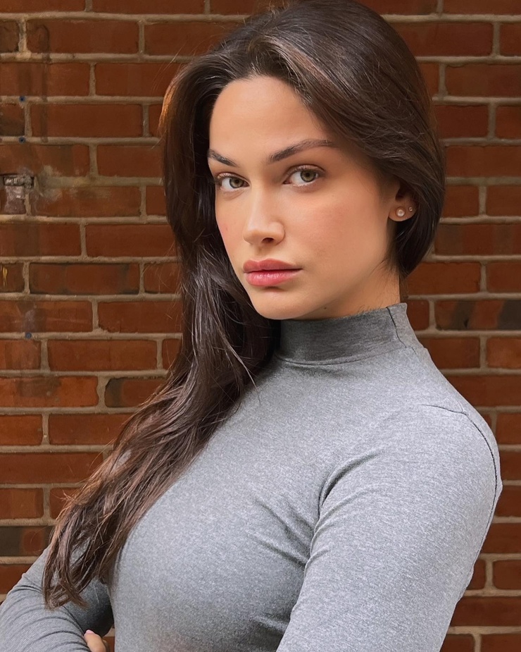 Picture of Mishka Ivana