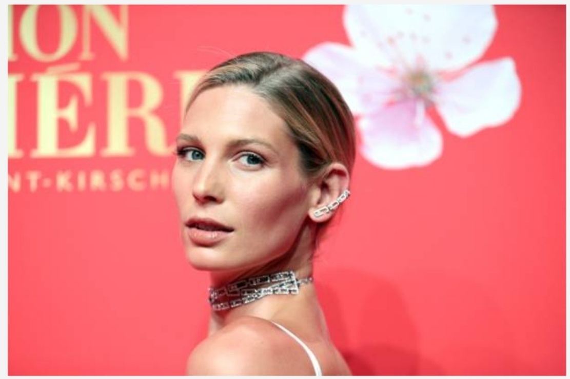 Sarah Brandner image