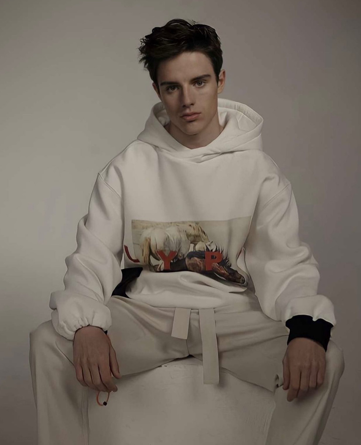 Harry Collett picture