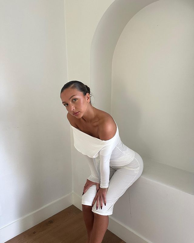 Picture of Eva Queen