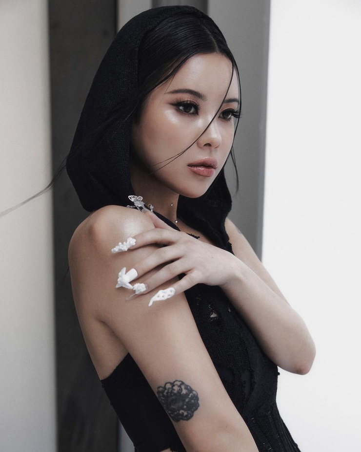 Picture of Moon Sujin