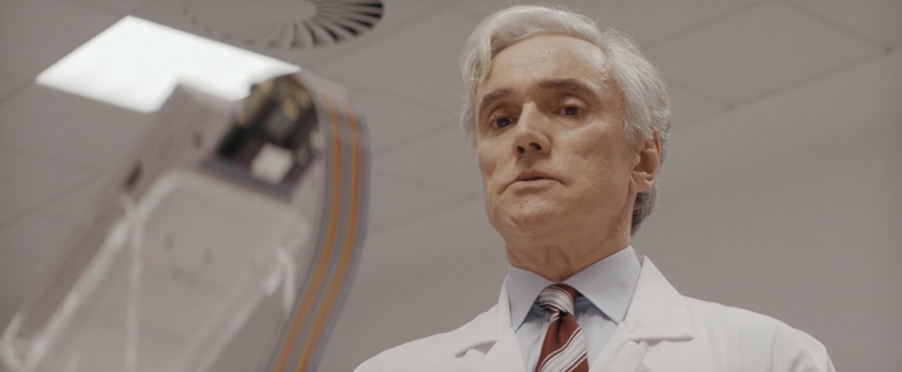 Picture of Howard Lincoln (Ben Miles)