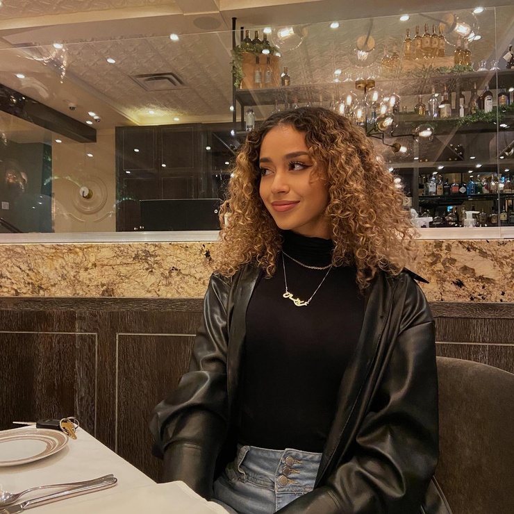 Picture of Zeina Yassin