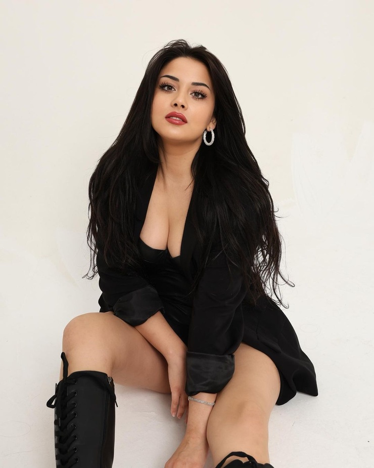 Picture of Merve Can