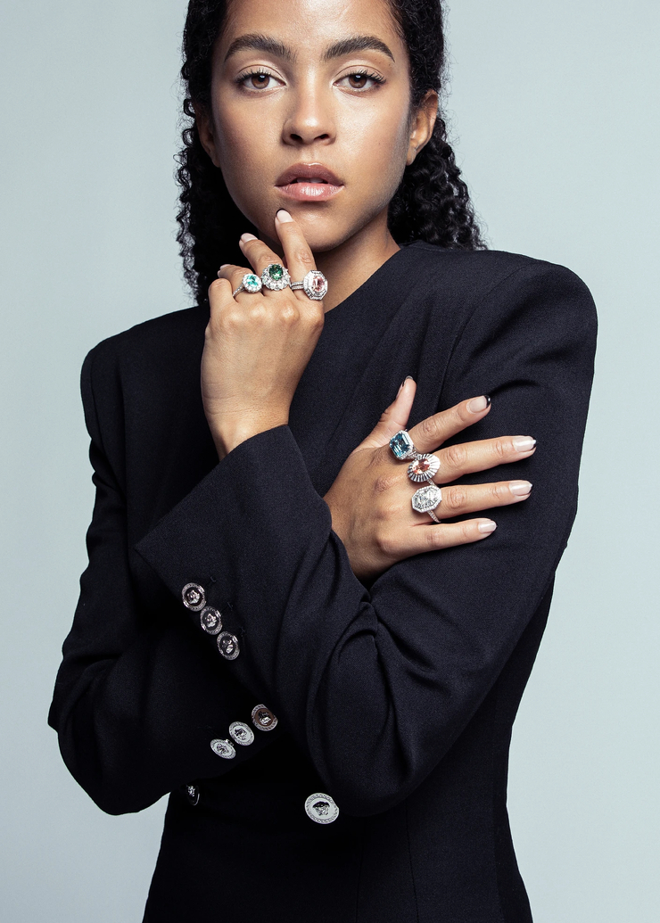 Picture of Lou Llobell