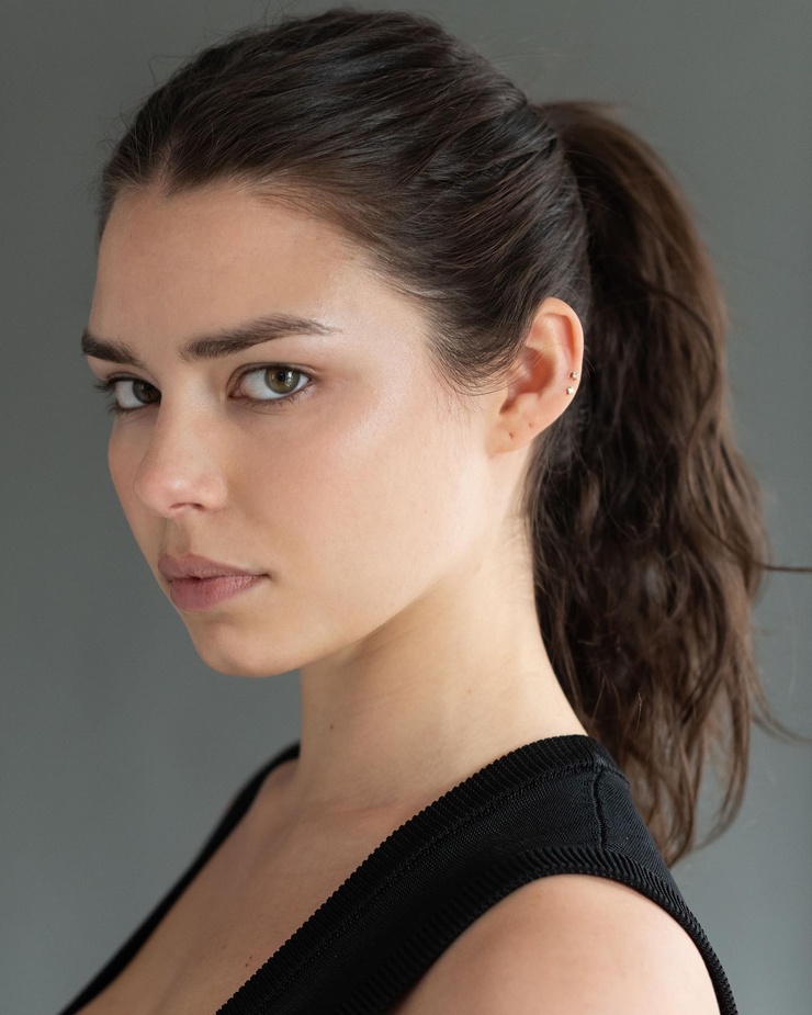 Picture of Lauren Searle