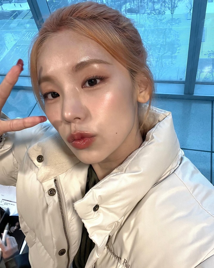 Picture of Hwang Yeji