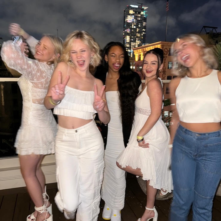 Picture of Alyvia Alyn Lind