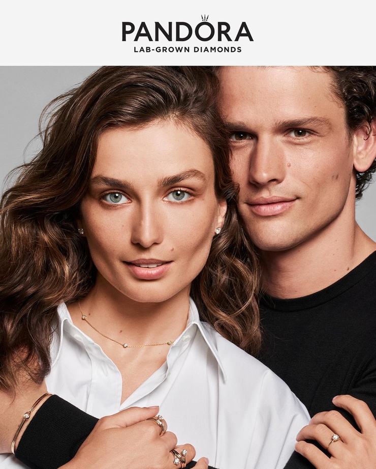 Picture of Simon Nessman