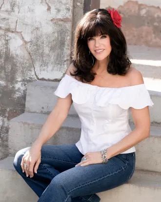 Picture of Shannon Rae