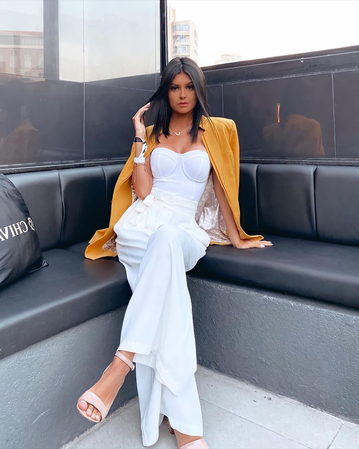 Julia Marques I picture