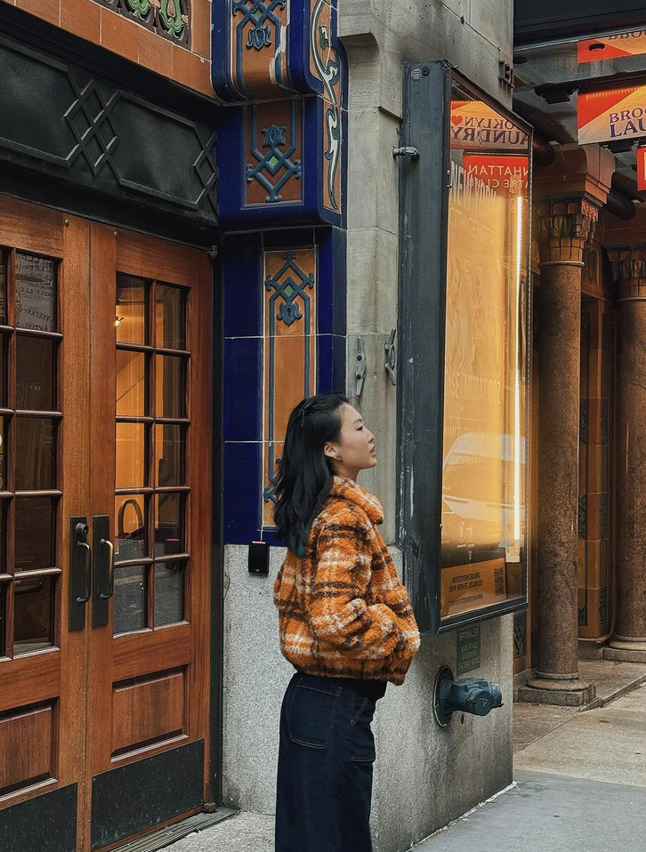 Image of Angela Zhang