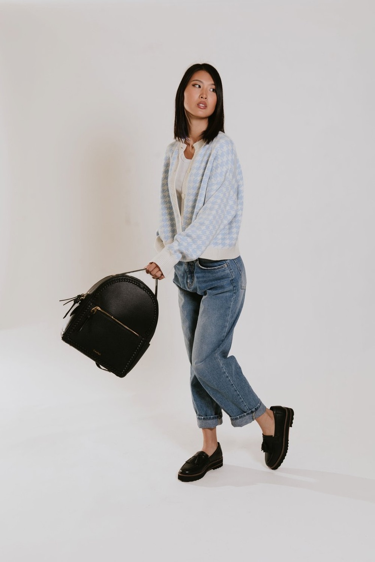 Angela Zhang picture