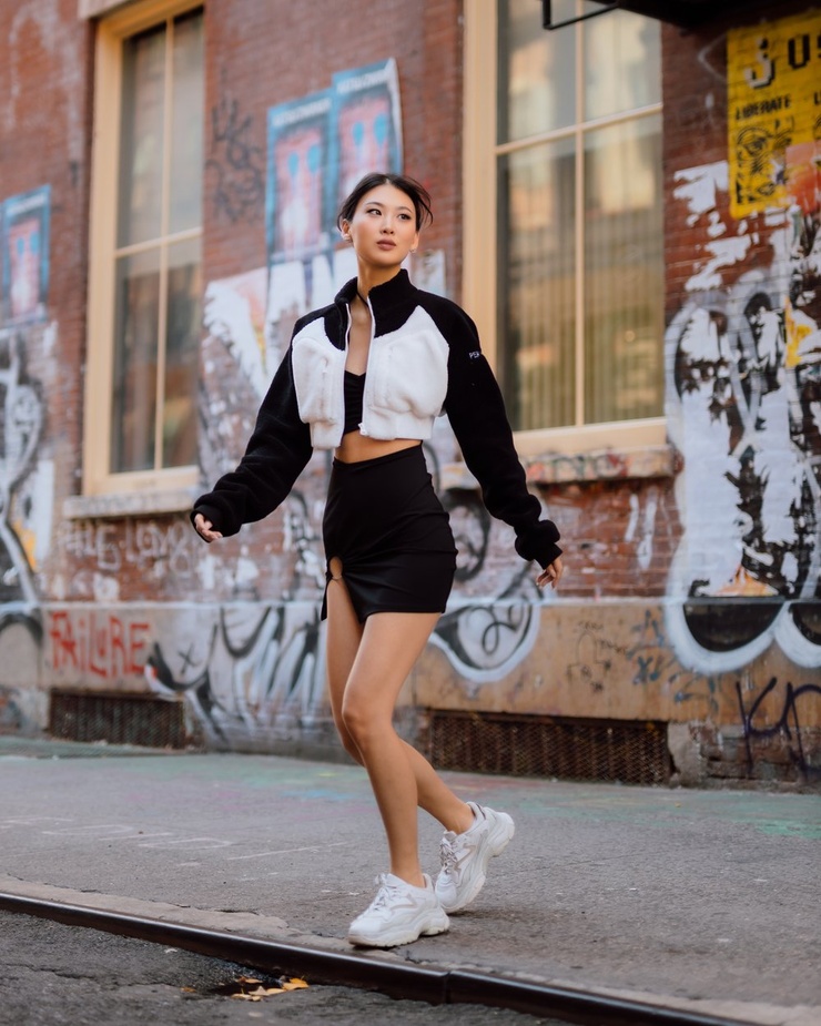 Picture of Angela Zhang