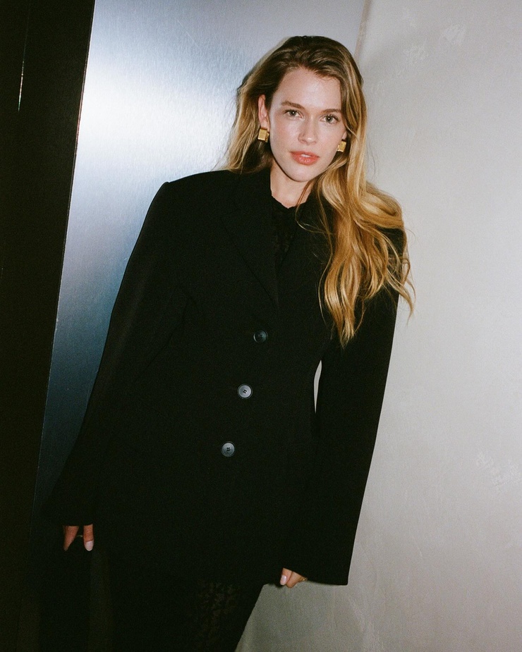 Picture of Victoria Lee