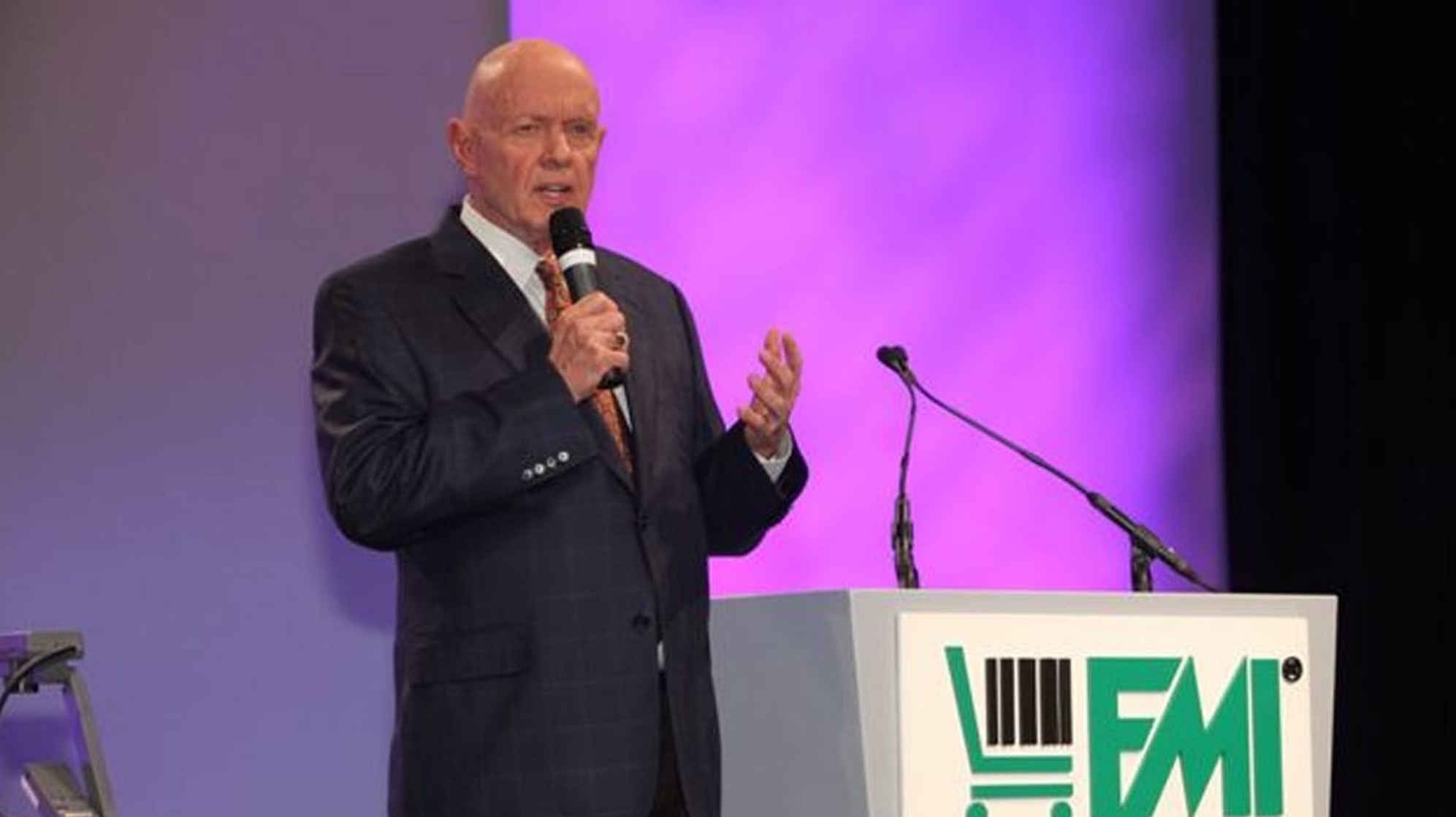 Picture of Stephen R. Covey