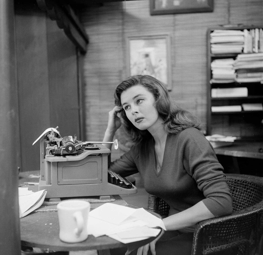 Picture of Elaine Stewart