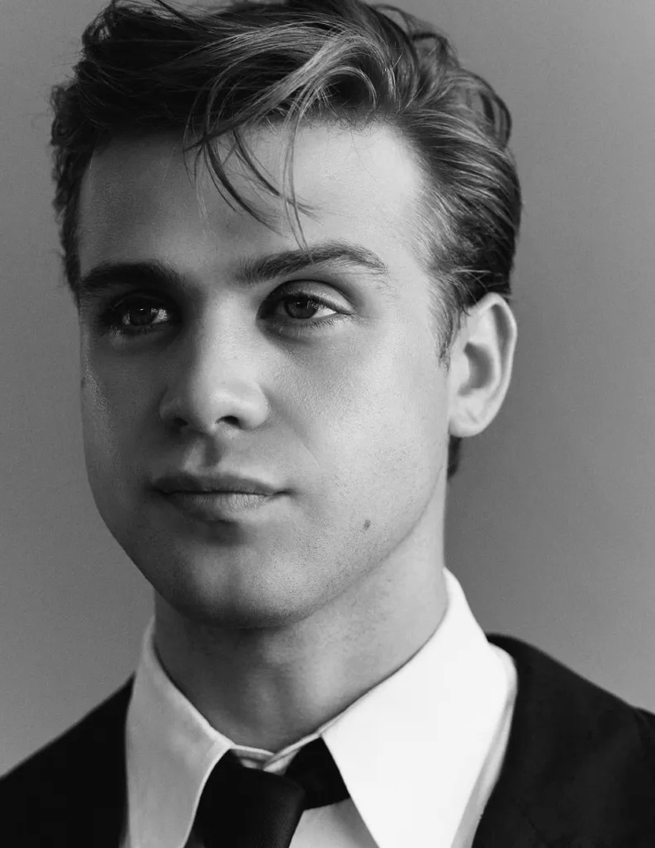 Picture of Leo Woodall