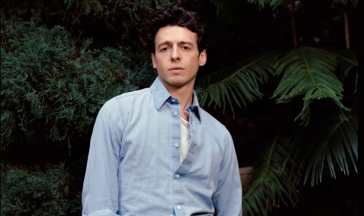 Image of Anthony Boyle