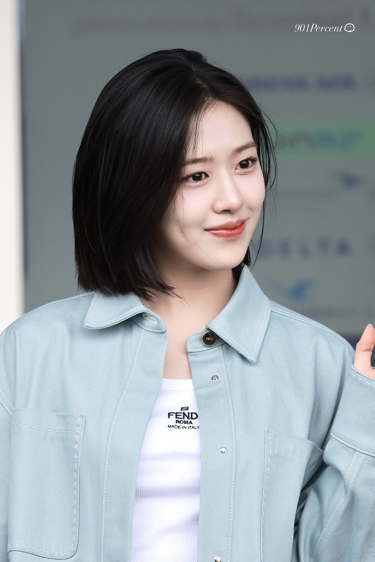 Picture of Ahn Yujin