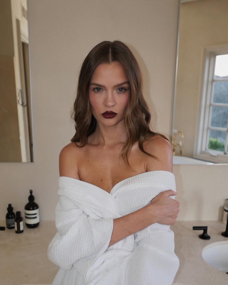 Picture of Josephine Skriver