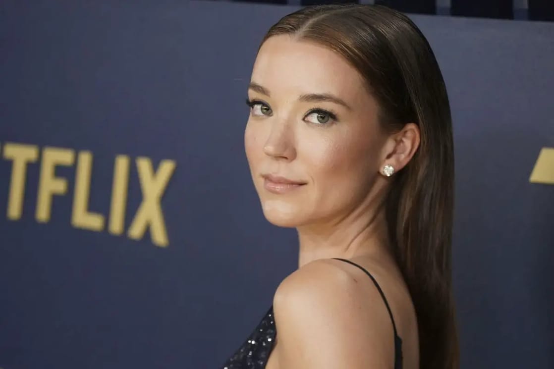 Image of Nicole Brydon Bloom