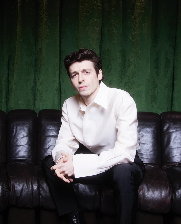 Anthony Boyle image