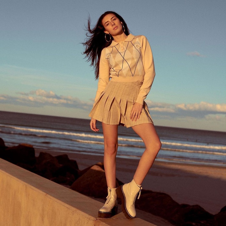 Picture of Elena Reeves