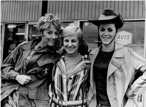 Lorrae Desmond, Bev Harrell, Elizabeth Ryan