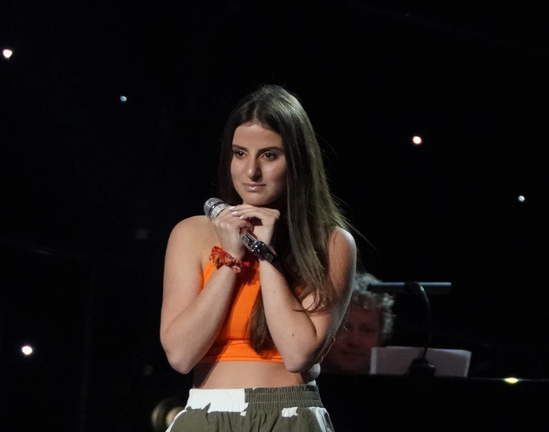 Natalie Jane . picture