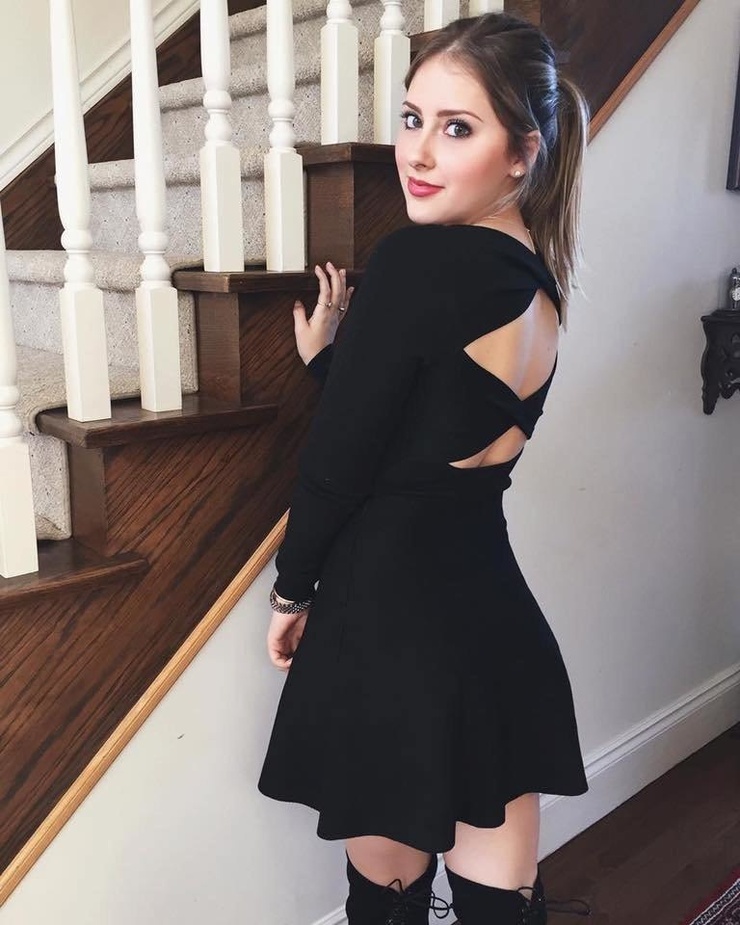 Picture of Claire Abbott 2