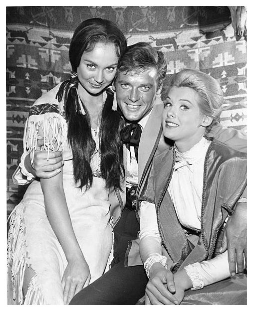 Andra Martin, Roger Moore, Janet Lake
