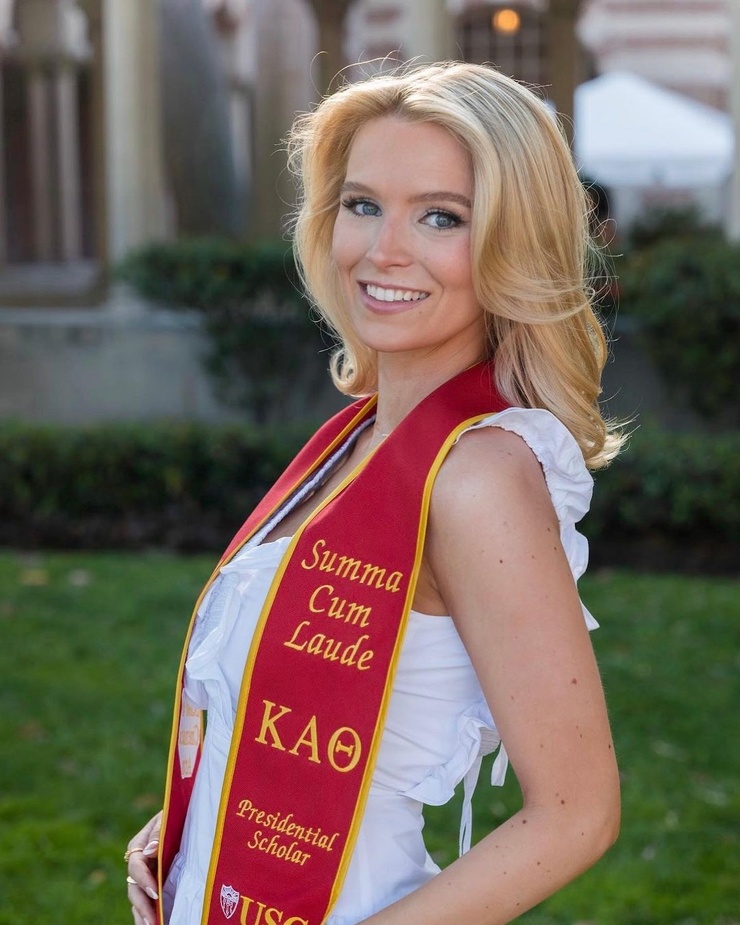 Picture of Madison Thompson