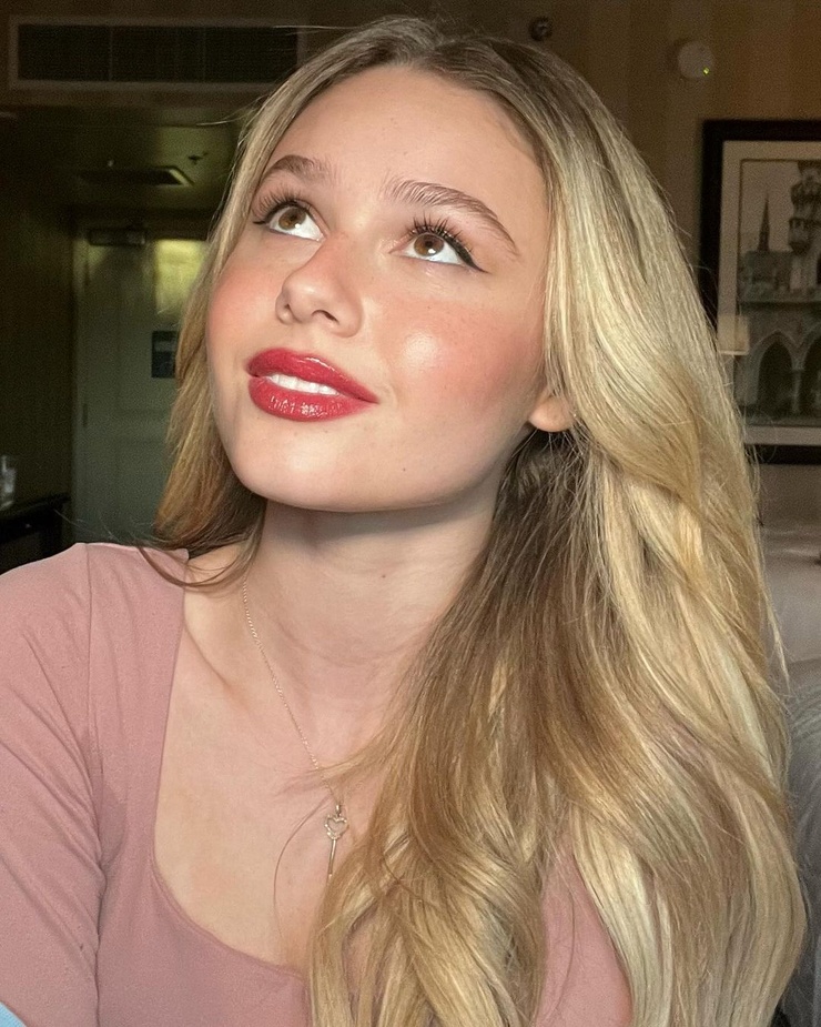 Picture of Ruby Rose Turner