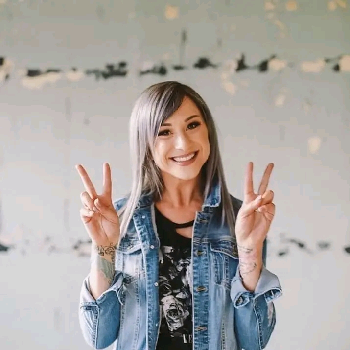 Picture of Jen Ledger