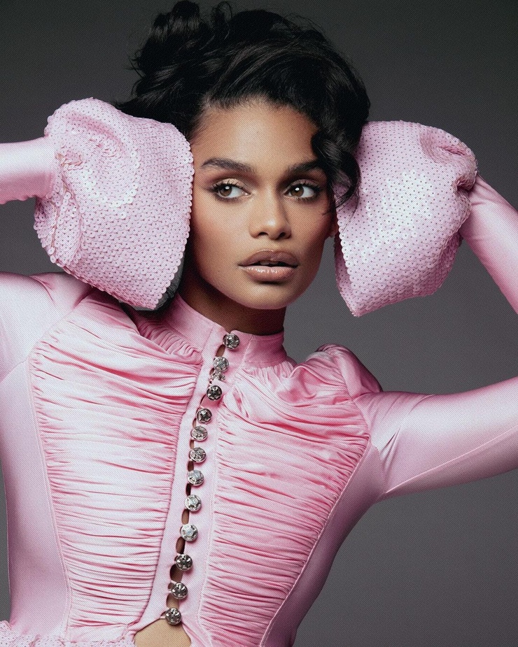 Picture of Ashleigh Baugh