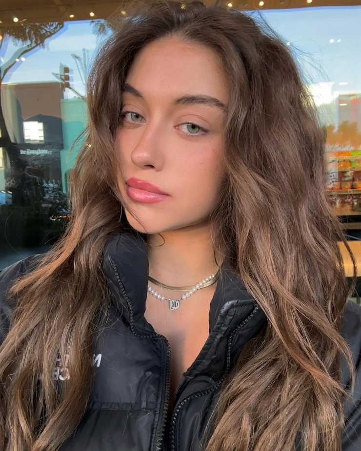 Picture of Caroline Jayna