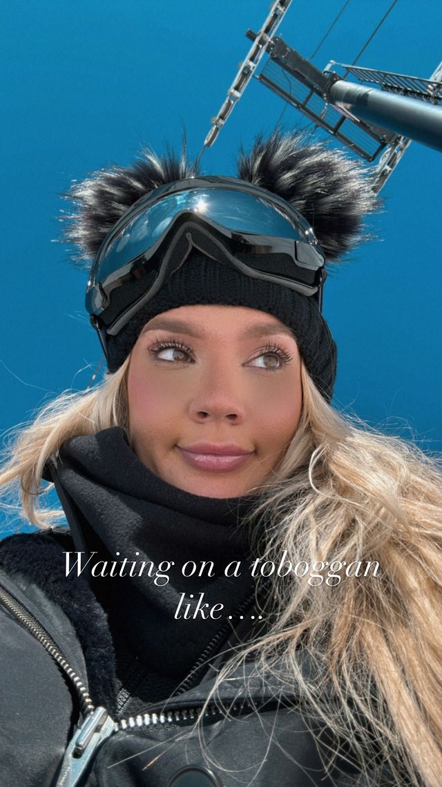 Picture of Alexa Collins