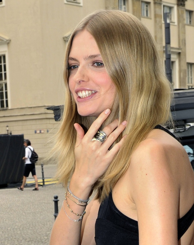 Picture of Julia Stegner