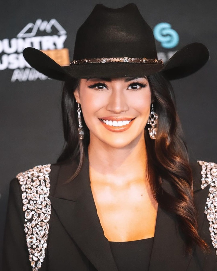 Ashley Callingbull image