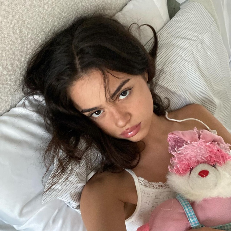 Picture of Nailea Devora