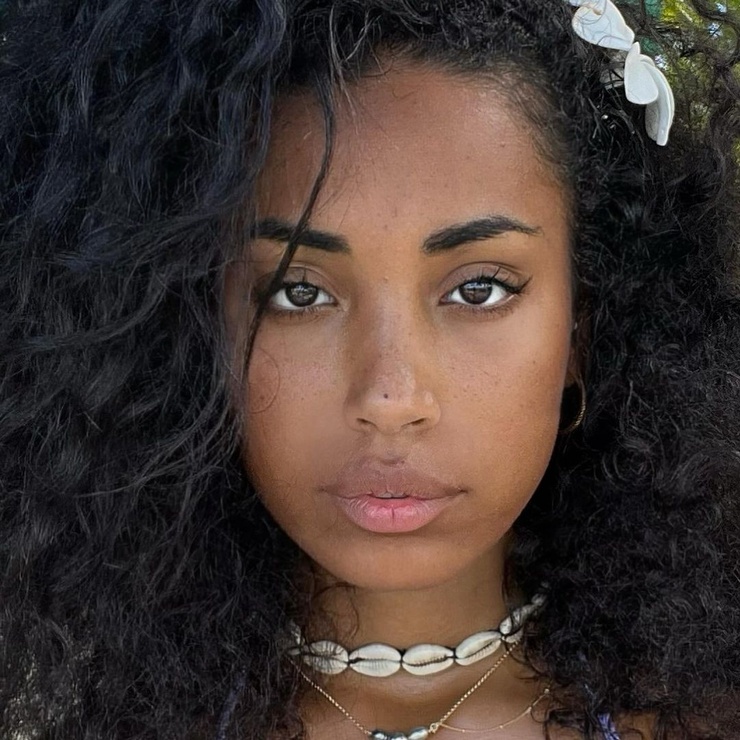 Picture of Maëva Karen