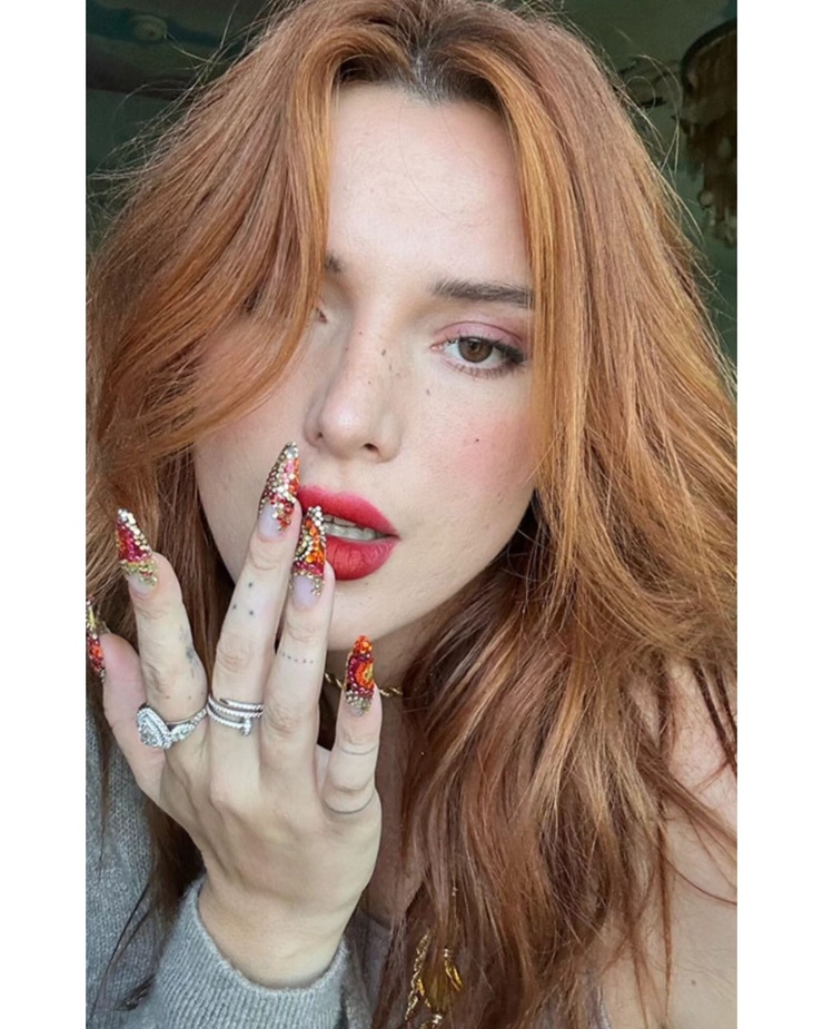 Bella Thorne picture