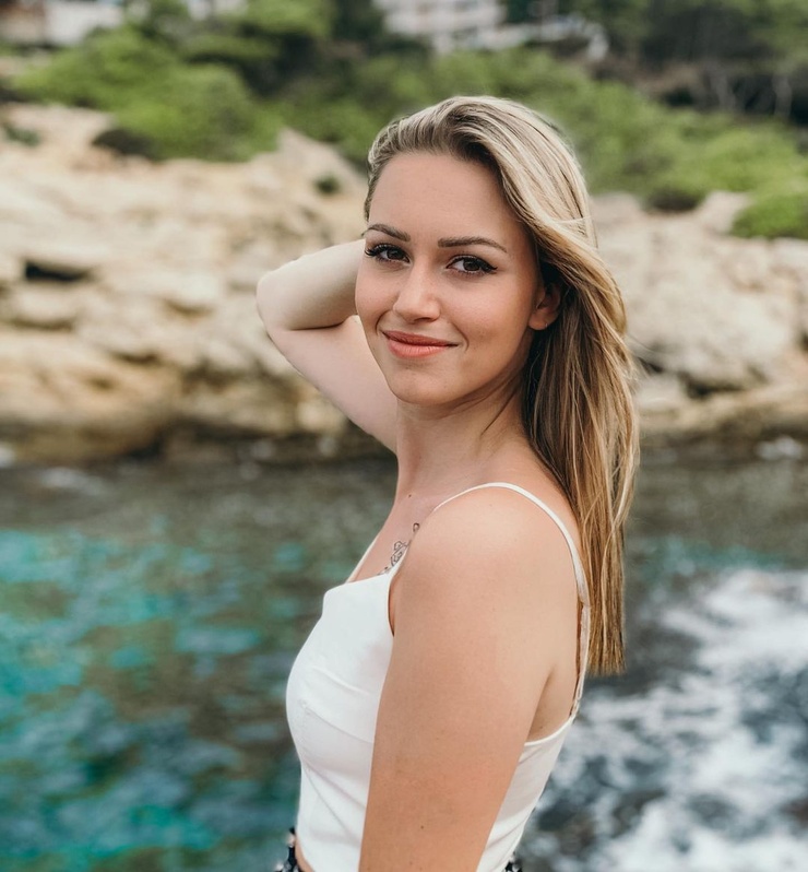 Picture of Lauriane Beguin